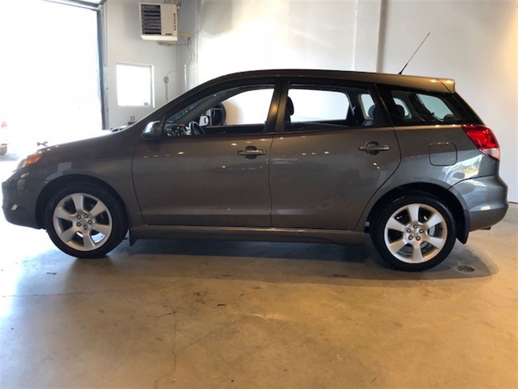 SOLD - 2004 Toyota Matrix - Boundary Road Motors