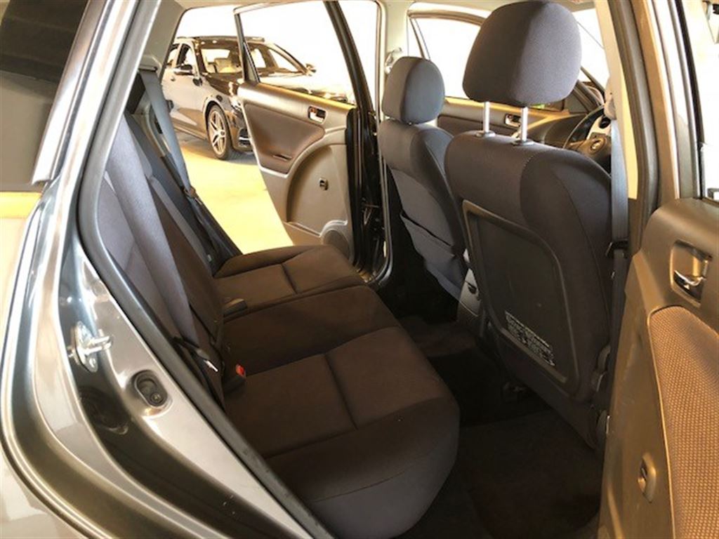 SOLD - 2004 Toyota Matrix - Boundary Road Motors