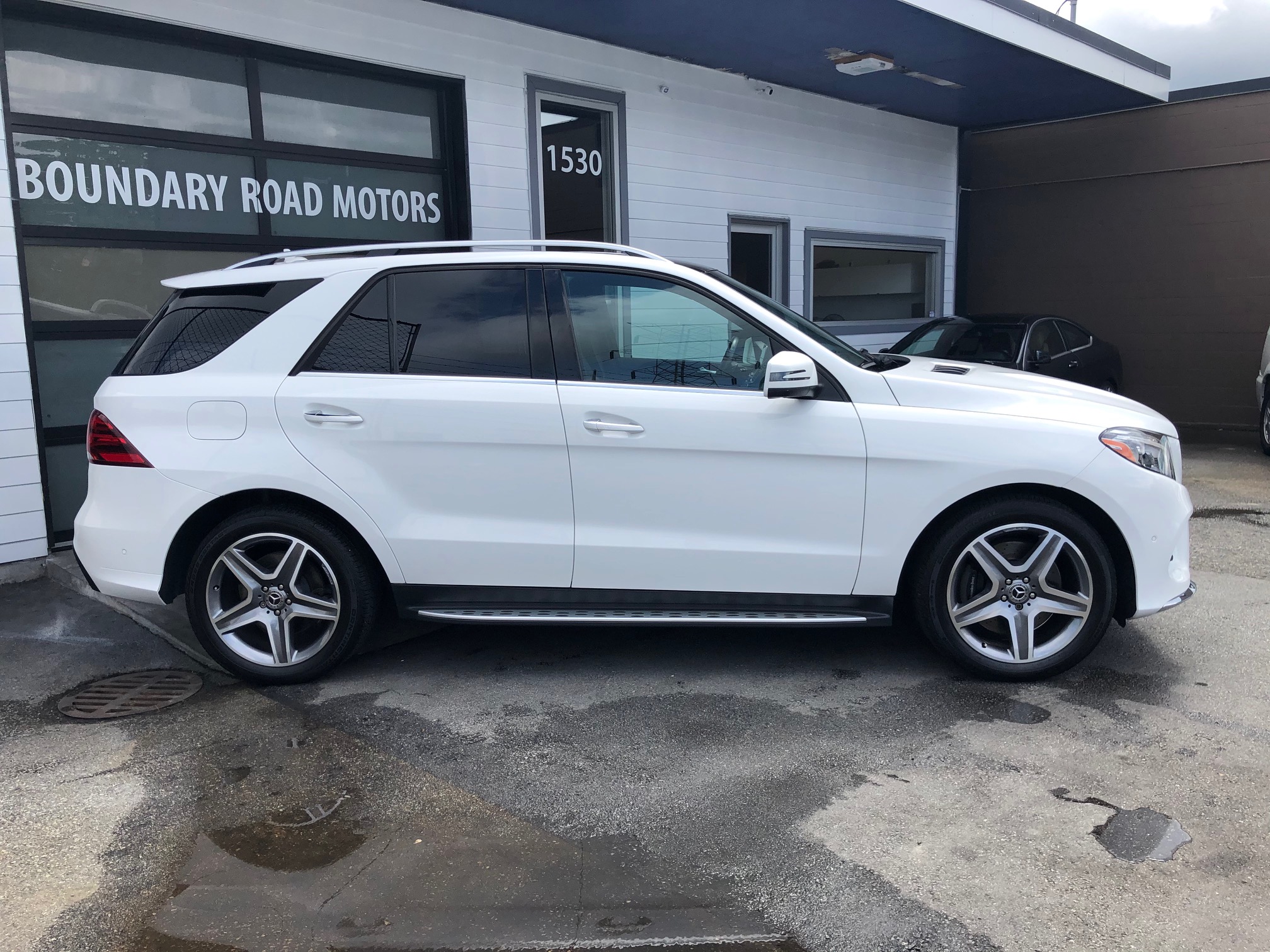 SOLD-2017 Mercedes-Benz GLE400 - Boundary Road Motors